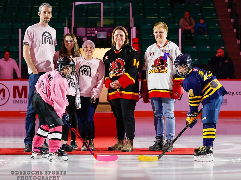 InQuinte.ca | Jr. Bulls raise big dollars through Pink in the Rink