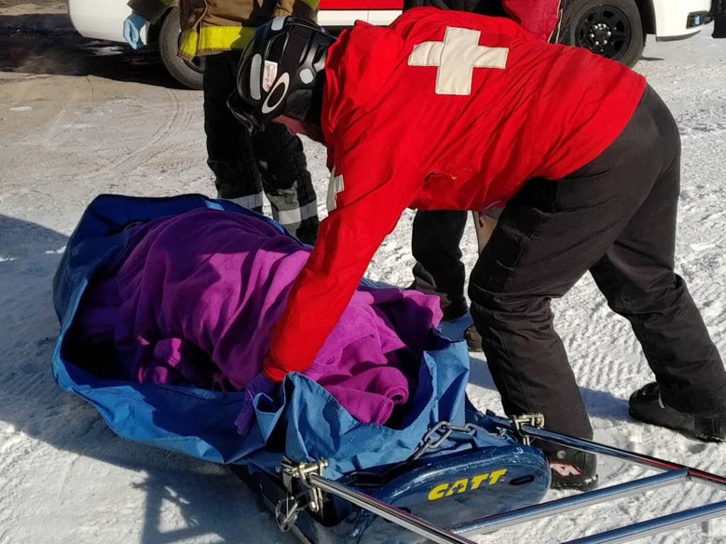 INQUINTE.CA | Man impaled in leg by rebar in skiing accident
