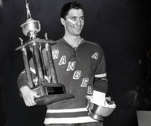 INQUINTE.CA | Longtime Rangers forward and Hockey Hall of Famer Andy ...