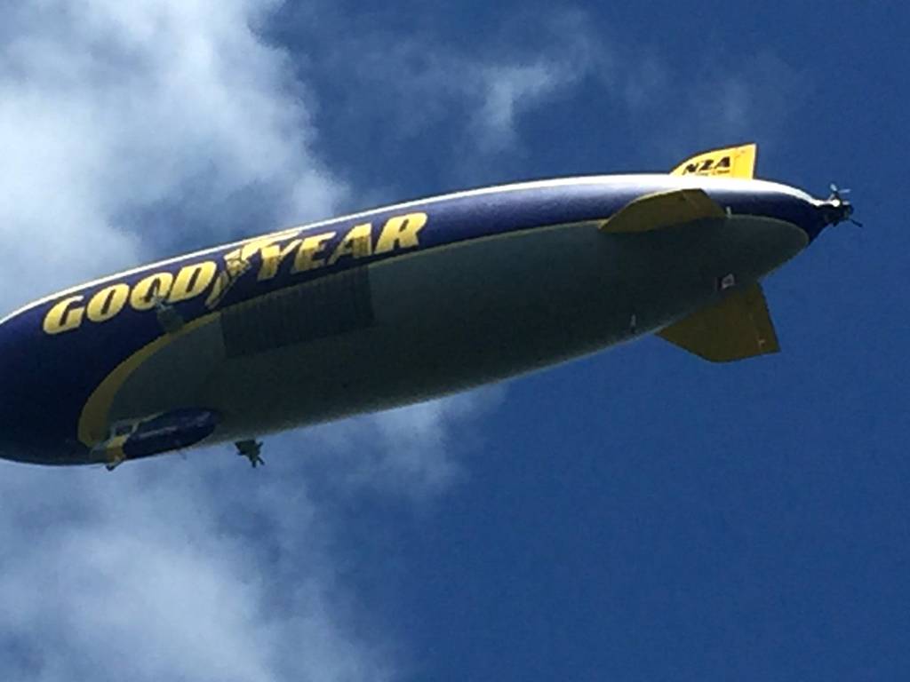 INQUINTE.CA | Goodyear Blimp over Napanee