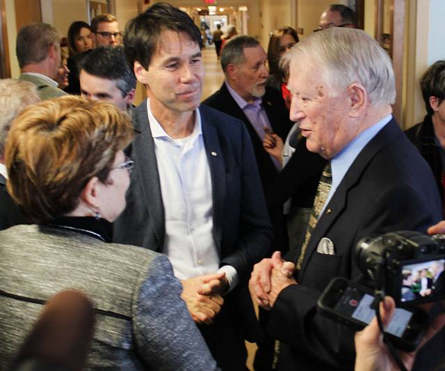 INQUINTE.CA | UPDATED: ‘This hospital will be built’: Dr. Hoskins