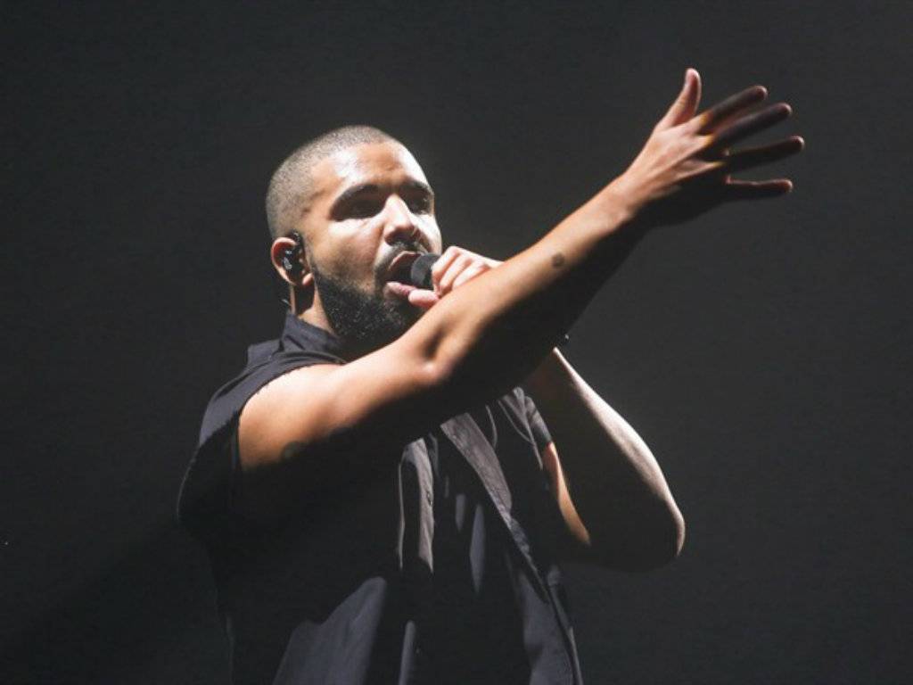 INQUINTE.CA | Drake named Canada coach at 2016 all-star celebrity game ...