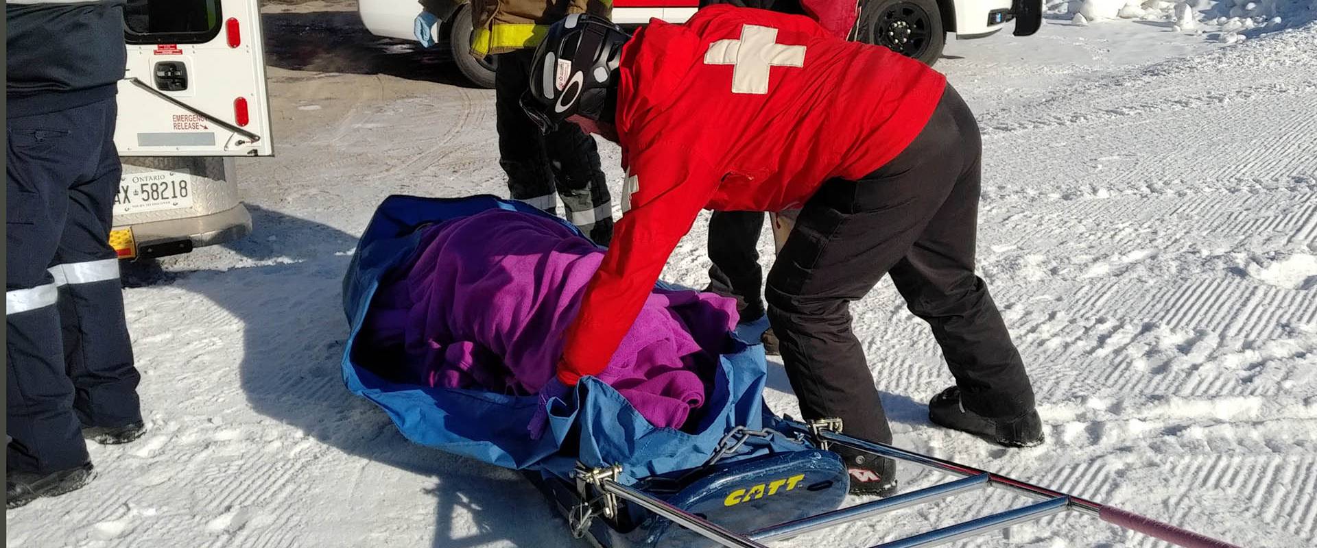 INQUINTE.CA | Man impaled in leg by rebar in skiing accident