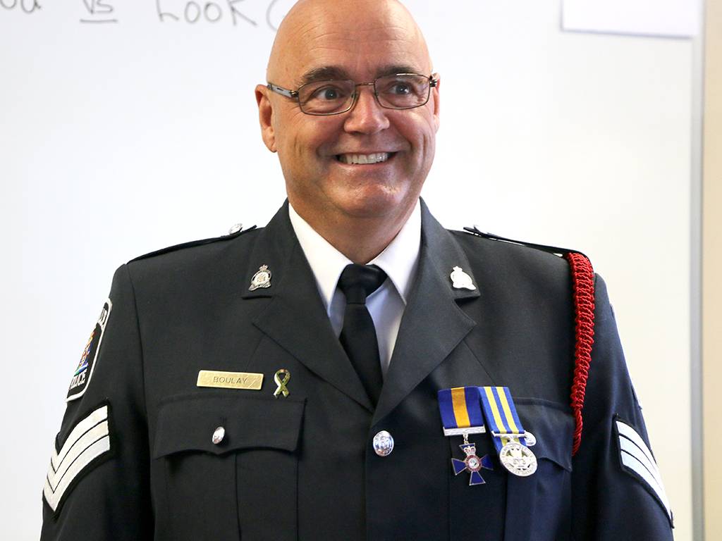 InQuinte.ca | UPDATED: Belleville police sergeant presented with ...