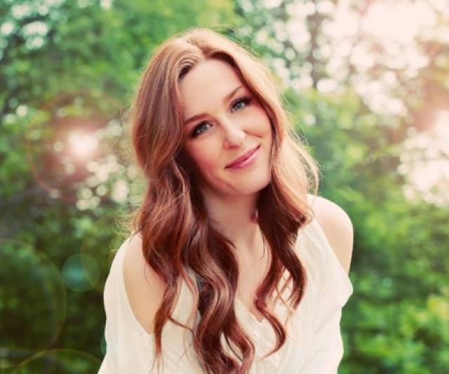 INQUINTE.CA | CCMA RADIO ROW: with Amanda Sadler