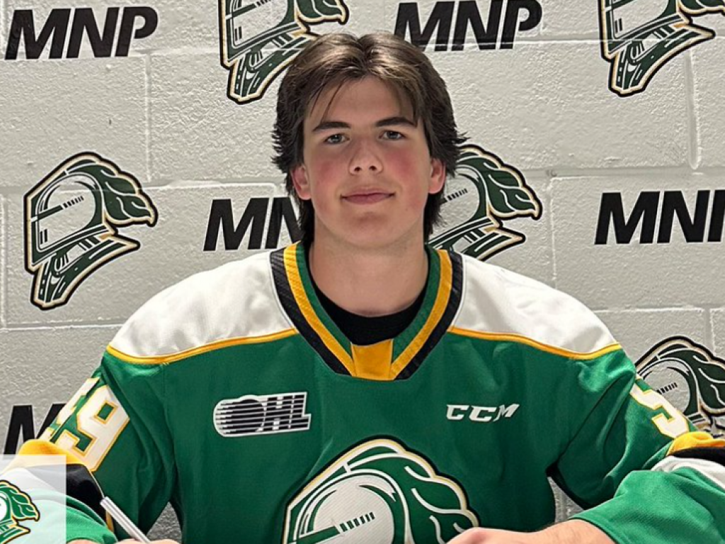 InQuinte.ca | Red Devils grad triumphs with Knights