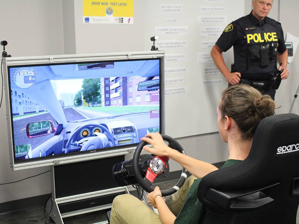 INQUINTE.CA | OPP Distracted Driving Simulator