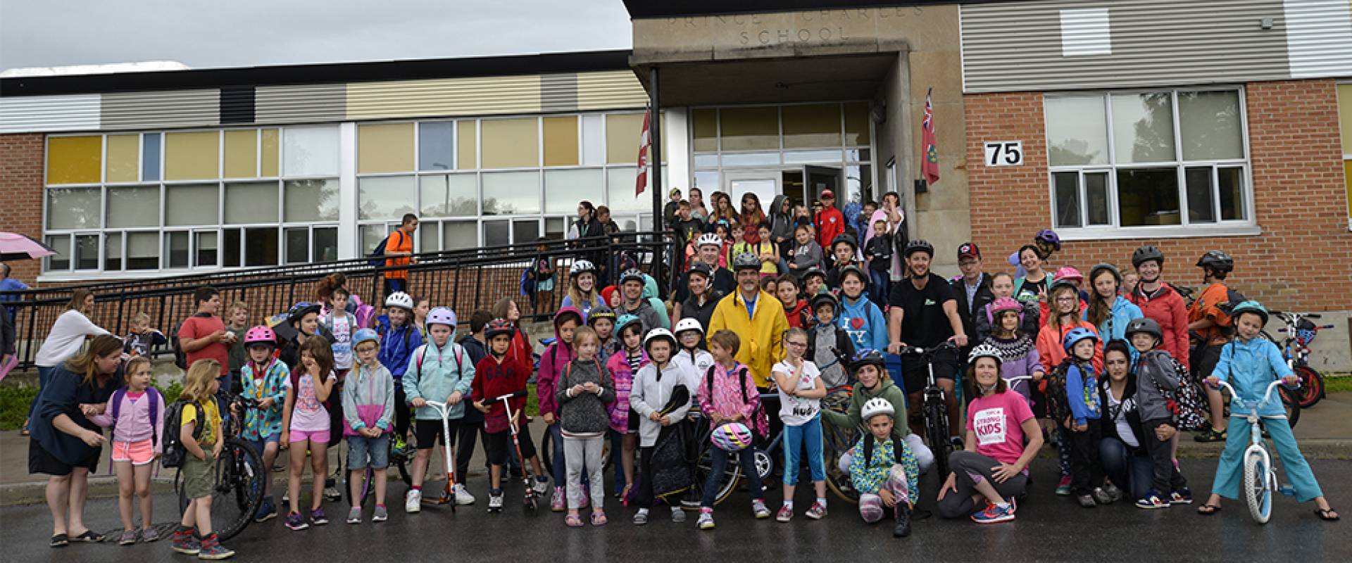 INQUINTE.CA | Mayor rides with Prince Charles students